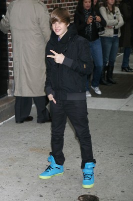 Look Like Justin Bieber: G-Star Macc Bomber Jacket | Famewatcher